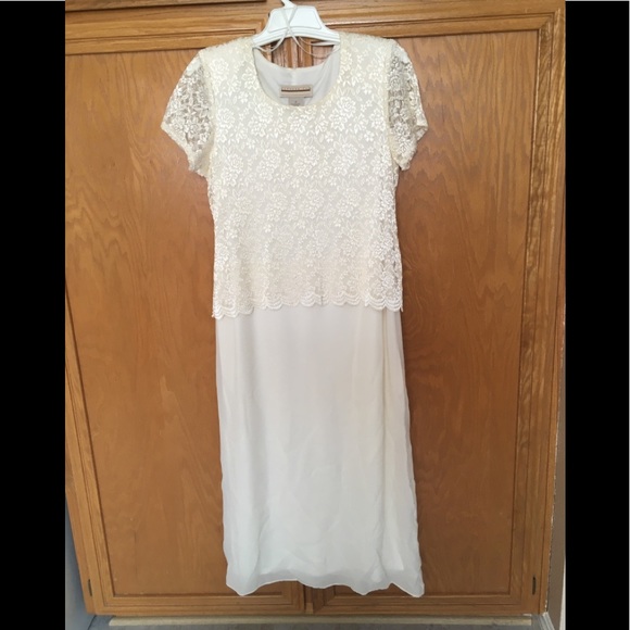 Expressions | Dresses | Vintage Expressions Ivory Maxi Midi Dress 8 ...